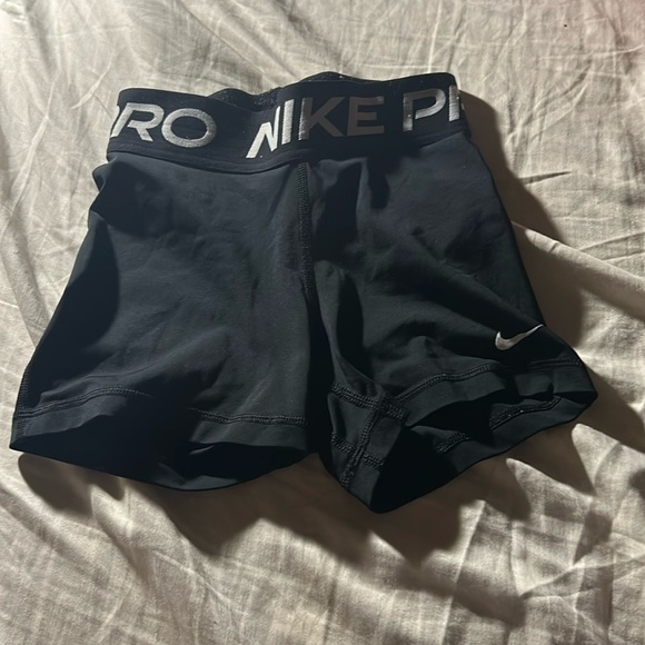 Nike | Shorts | Good Condition Black And White Nike Pros | Poshmark